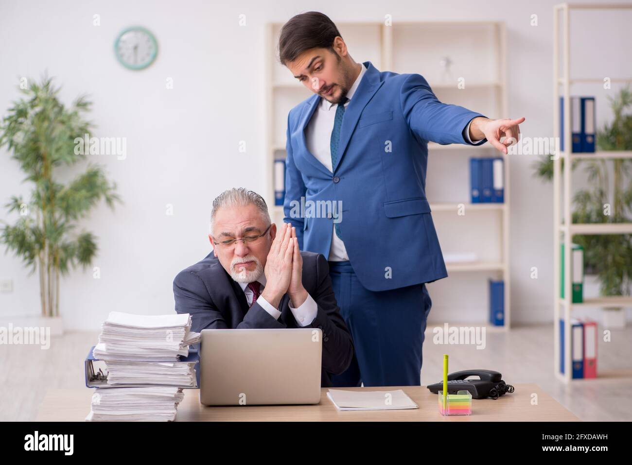 Employees office praying hi-res stock photography and images - Alamy