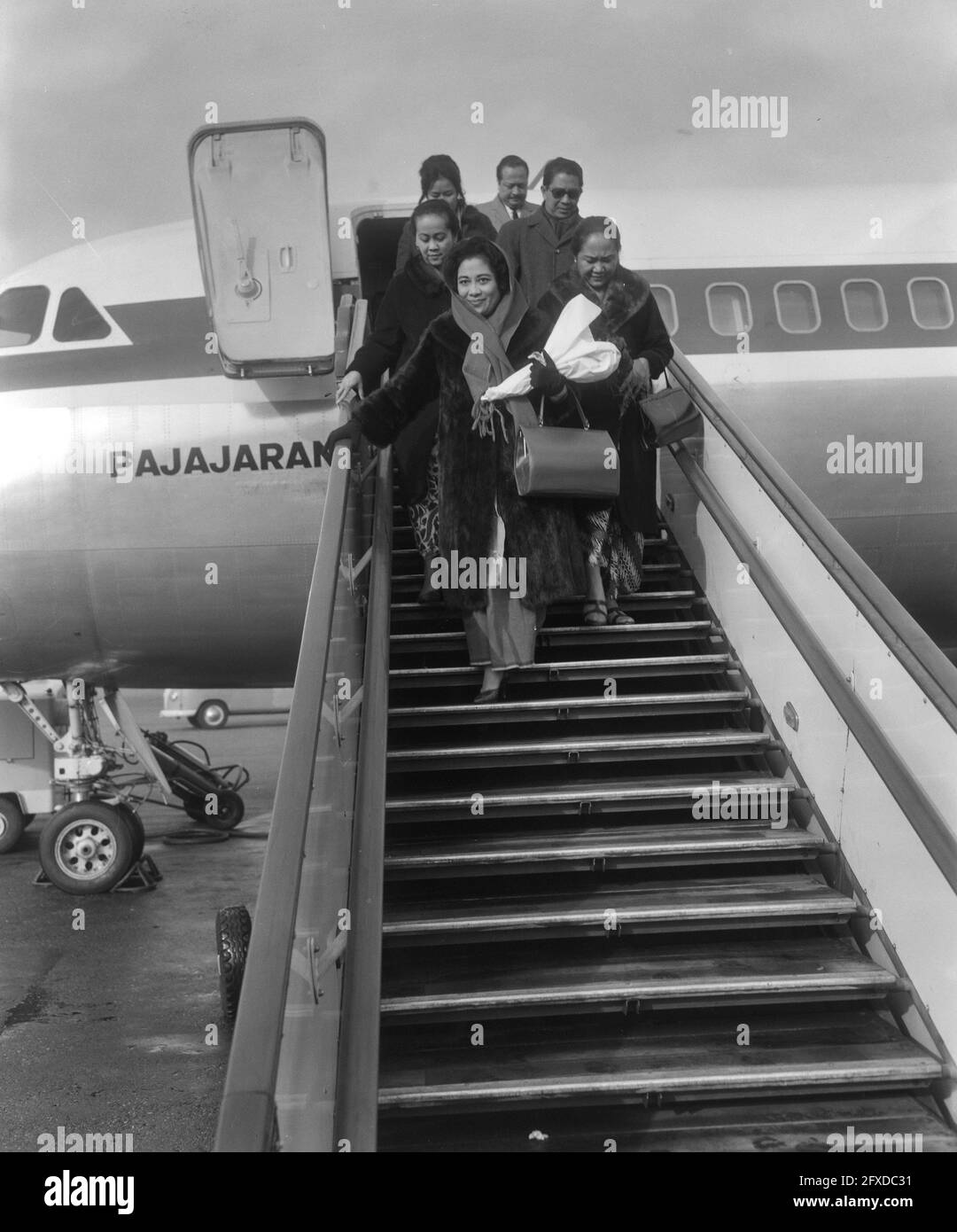 Fatmawati soekarno hi-res stock photography and images - Alamy