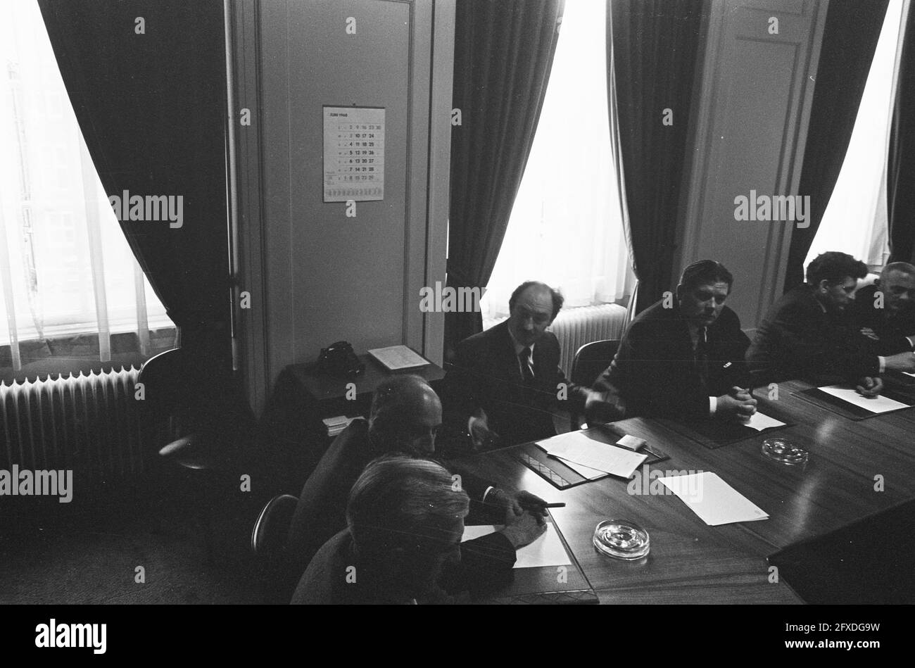 Split Peasant Party in Lower House . Group meeting BP, 25 June 1968 ...