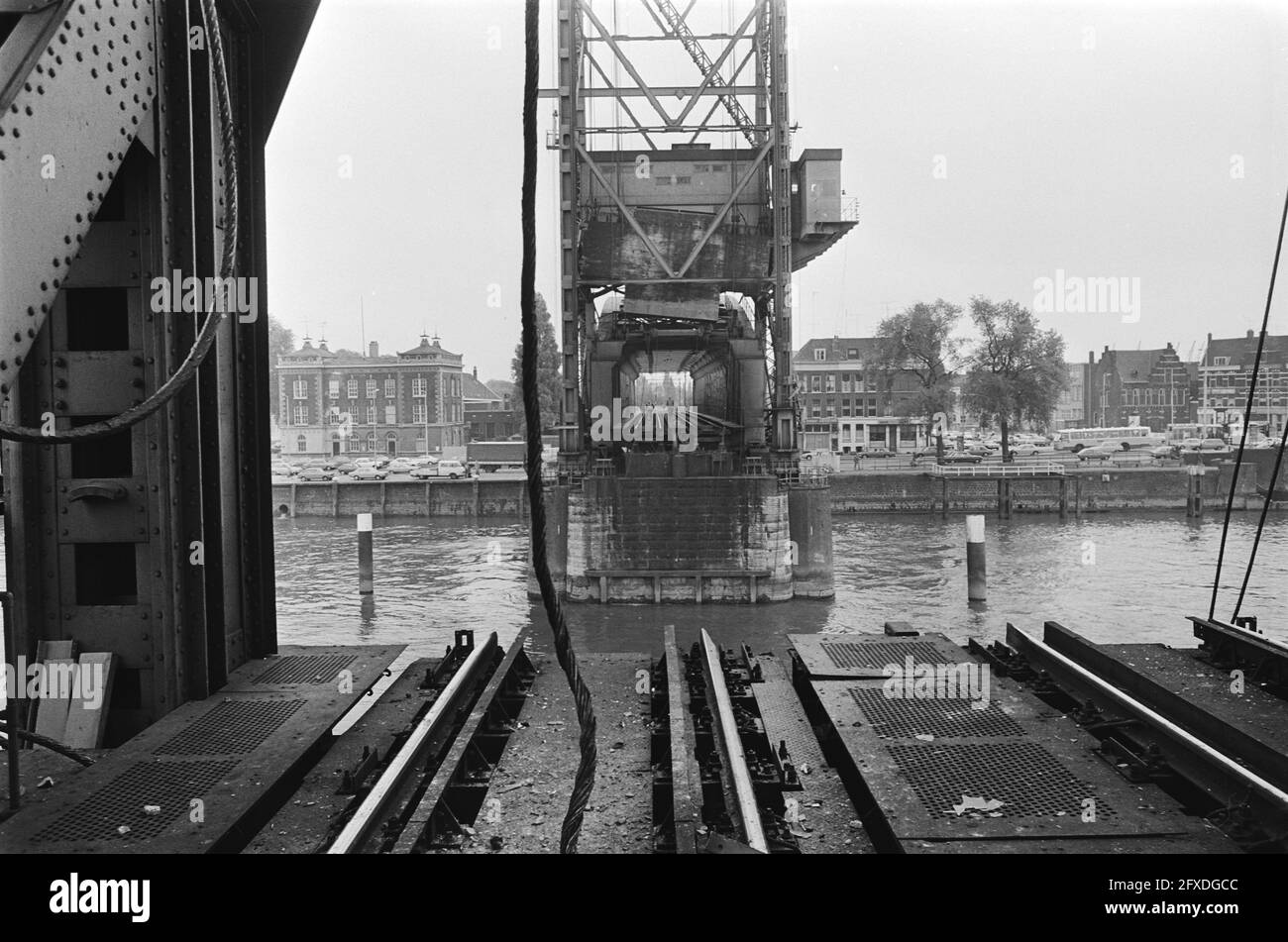 Railway bridge in Rotterdam damaged by collision; the Queen's Bridge in ...