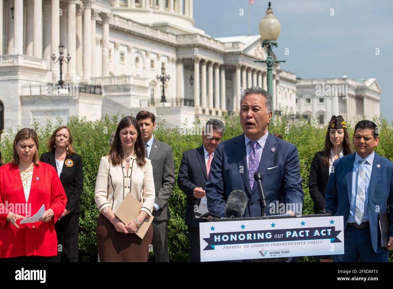 Chairman of the house veterans affairs committee hi-res stock ...