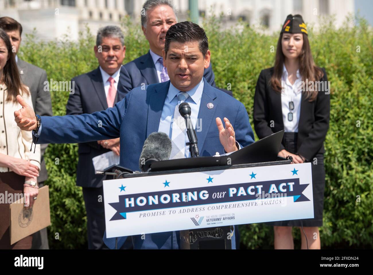 Representatives raul ruiz hi-res stock photography and images - Alamy