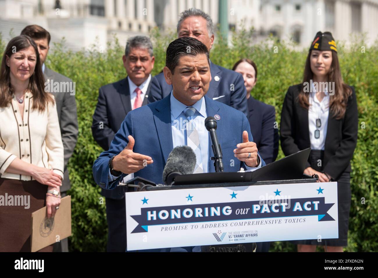 Representatives raul ruiz hi-res stock photography and images - Alamy