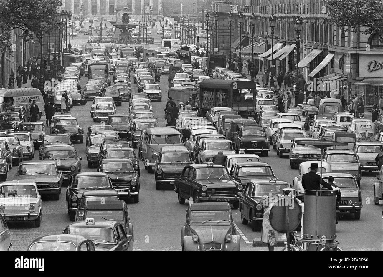 Paris may 1968 hi-res stock photography and images - Alamy