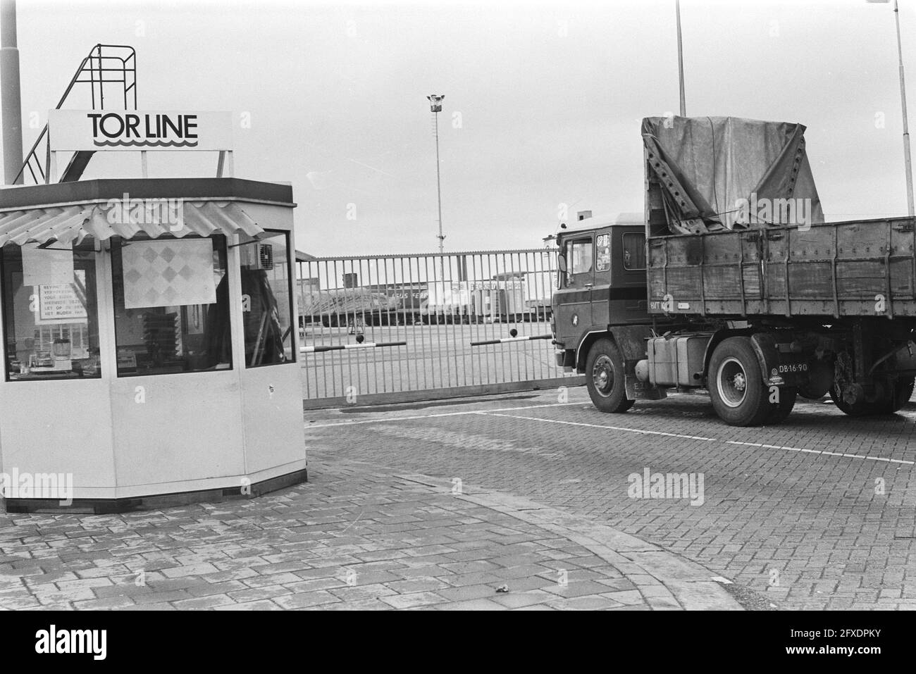 Tor quick Black and White Stock Photos & Images - Alamy