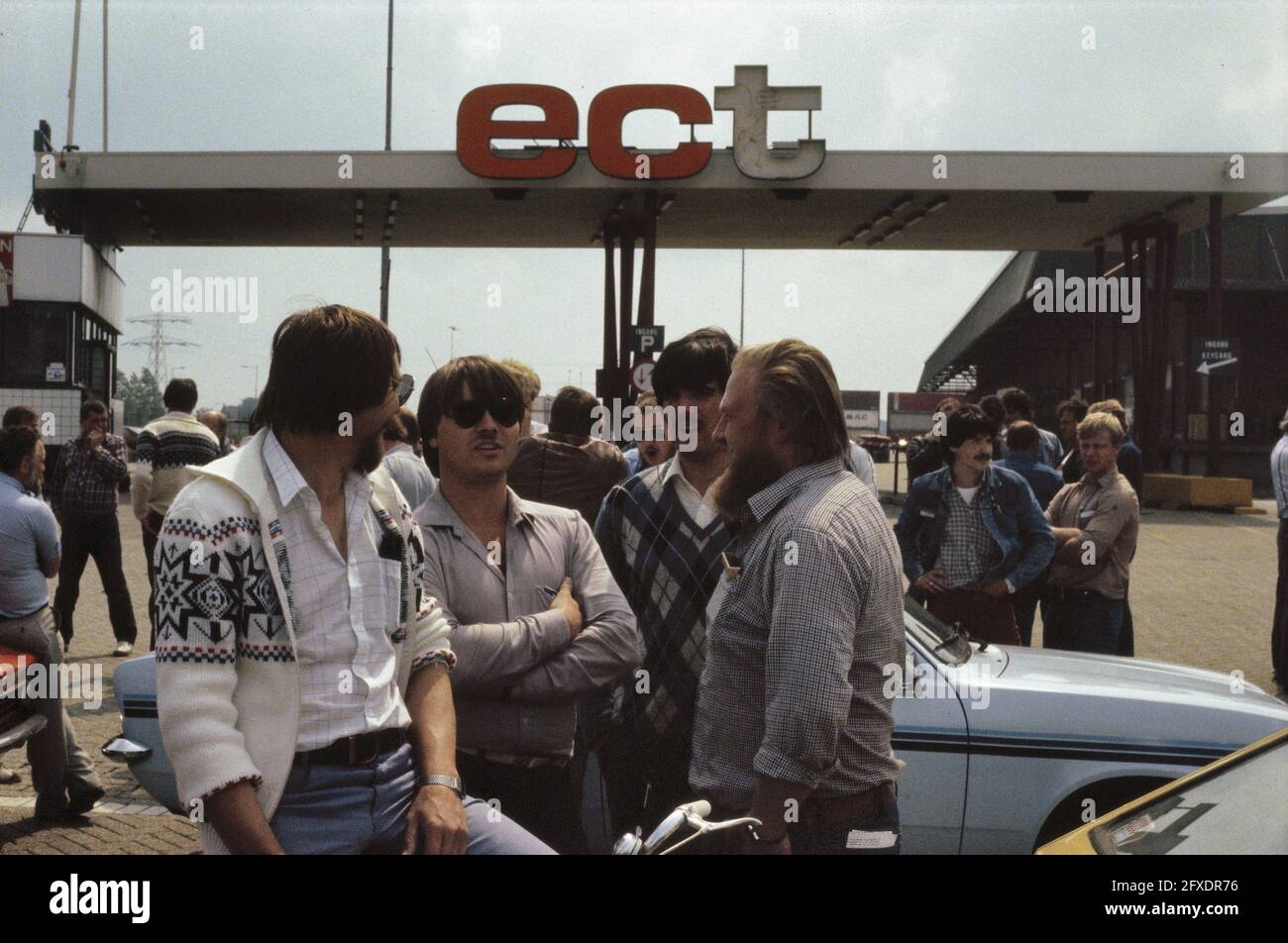 Strike rotterdams port authority ect hi-res stock photography and ...