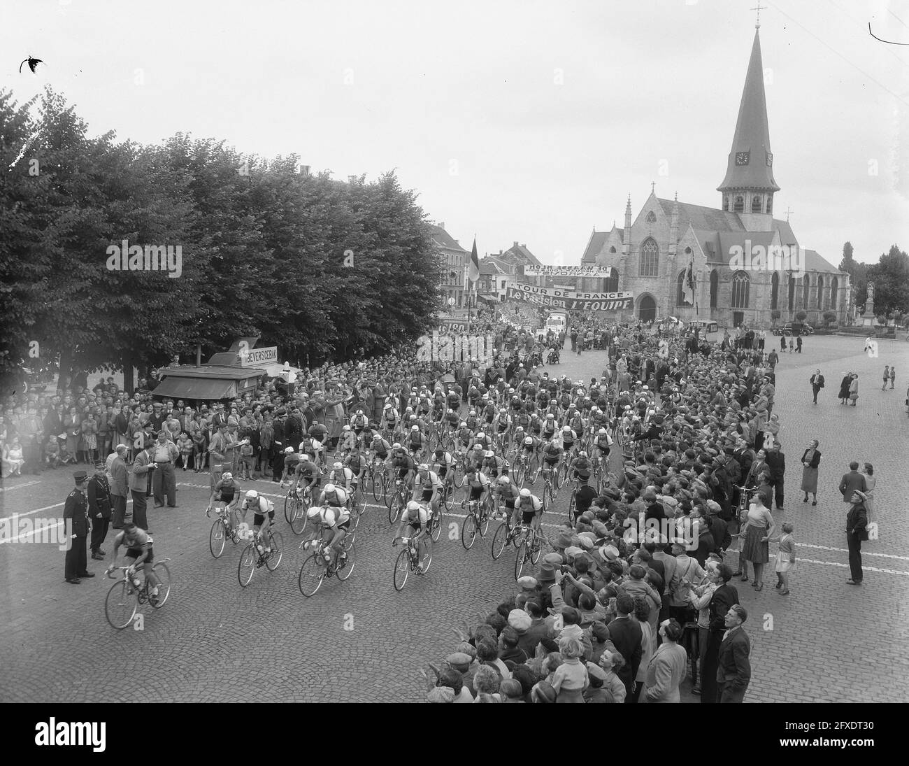 Start of the Tour de France 1954 Stock Photo - Alamy