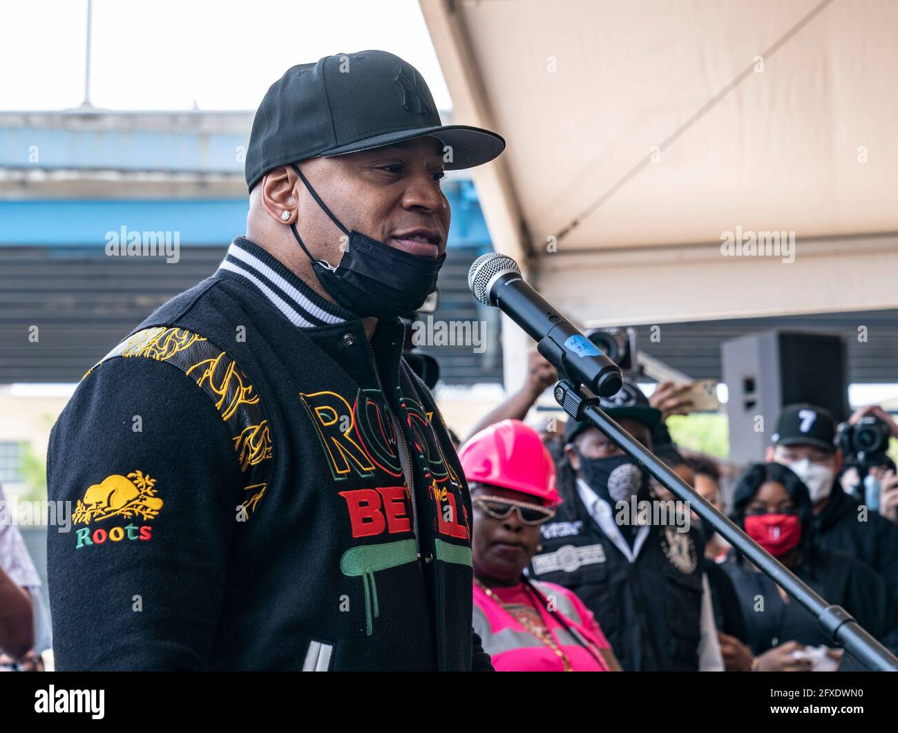 New York, NY - May 20, 2021: Artist LL Cool J speaks during The ...