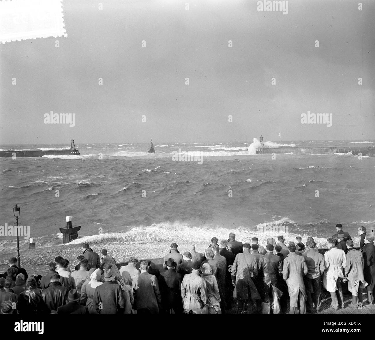 Scheveningen coast Black and White Stock Photos & Images - Alamy