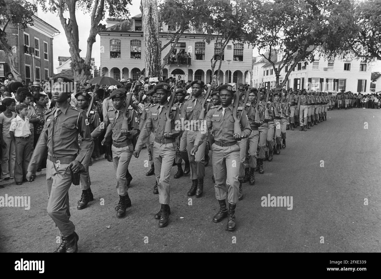 Suriname: independence on 25/11 etc.; swearing in of military personnel ...