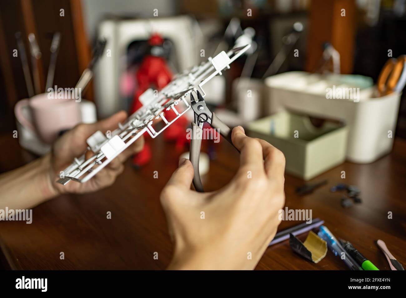 Plastic model kit hi-res stock photography and images - Alamy
