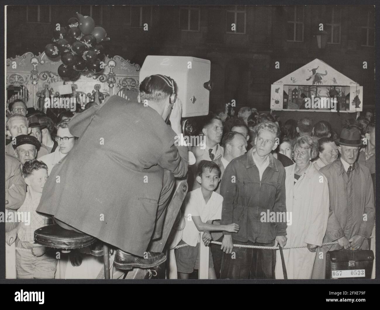 1952 scenes hi-res stock photography and images - Alamy