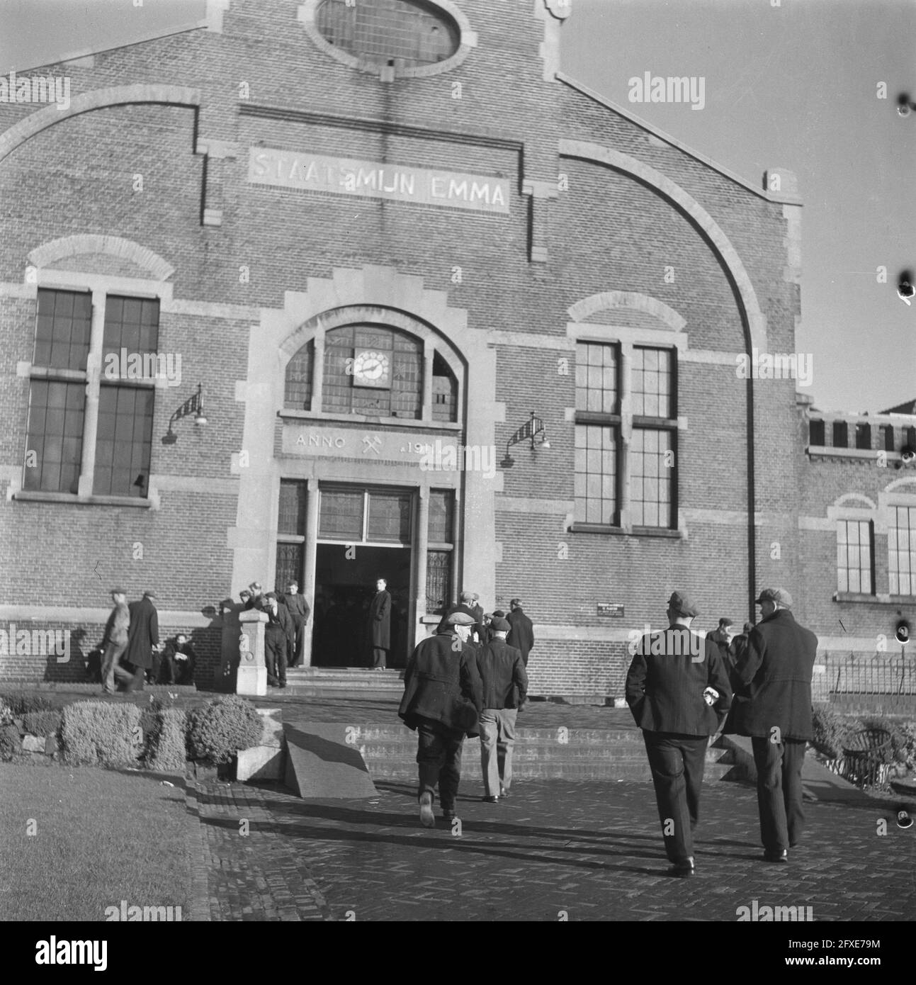 Coal mines Limburg, 21 November 1945, mining, miners, The Netherlands ...
