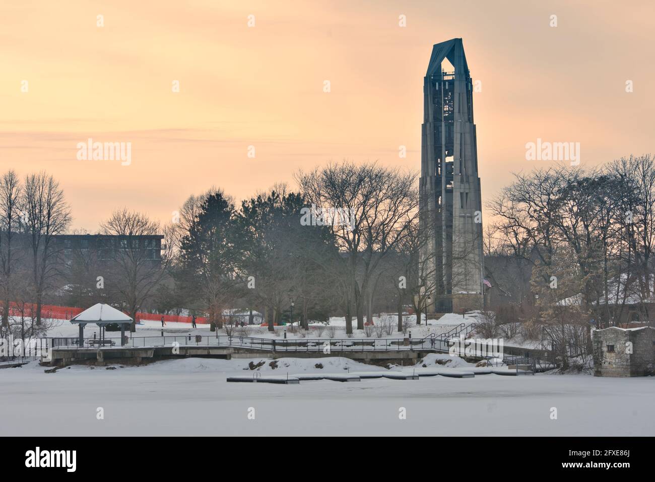 Naperville hi-res stock photography and images - Alamy