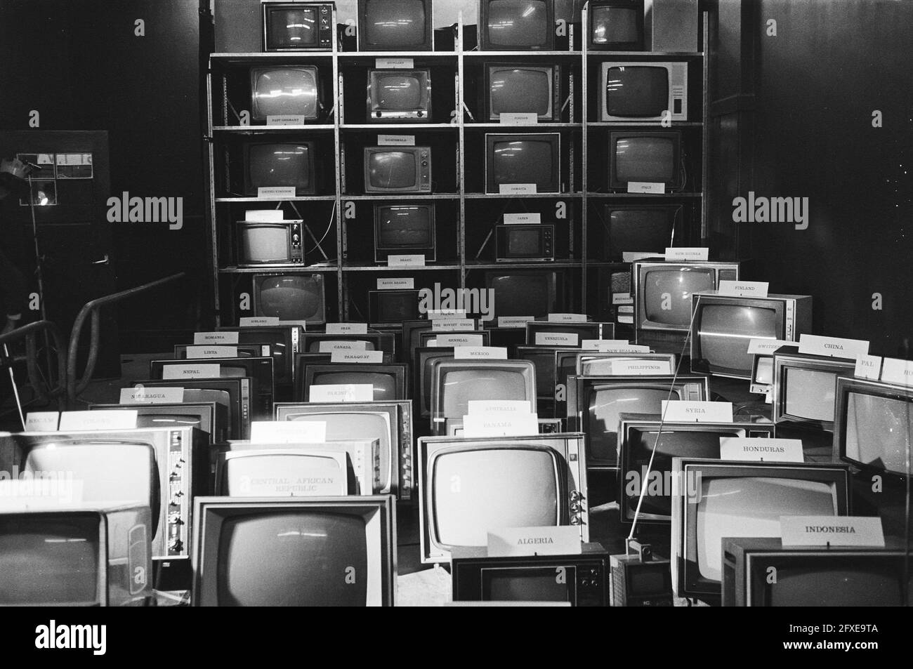 Tv sets Black and White Stock Photos & Images - Alamy