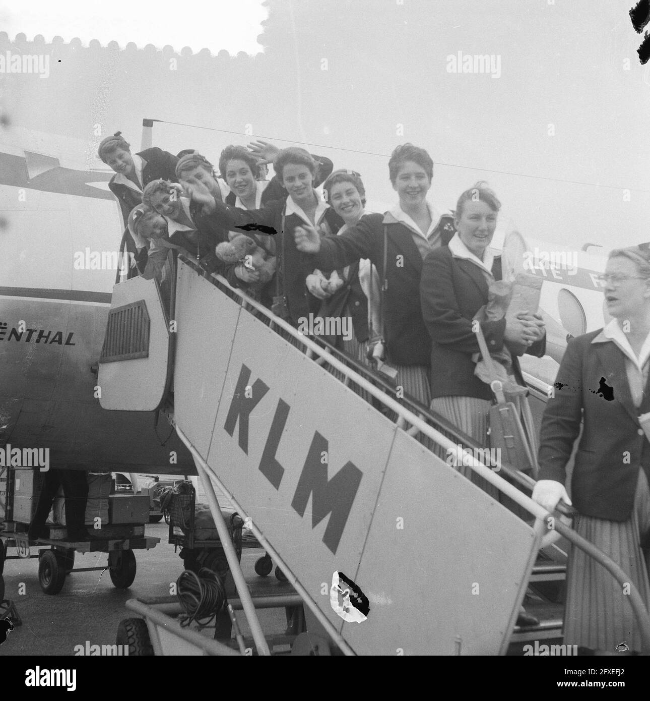 Arrival australian swim team hi-res stock photography and images - Alamy