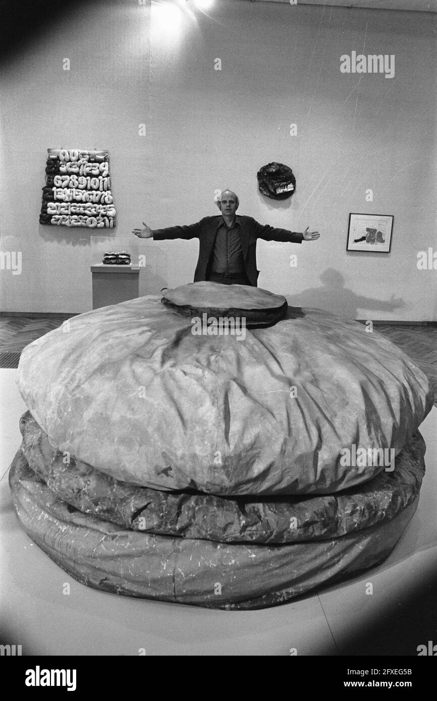 Oldenburg claes hamburger Black and White Stock Photos & Images - Alamy
