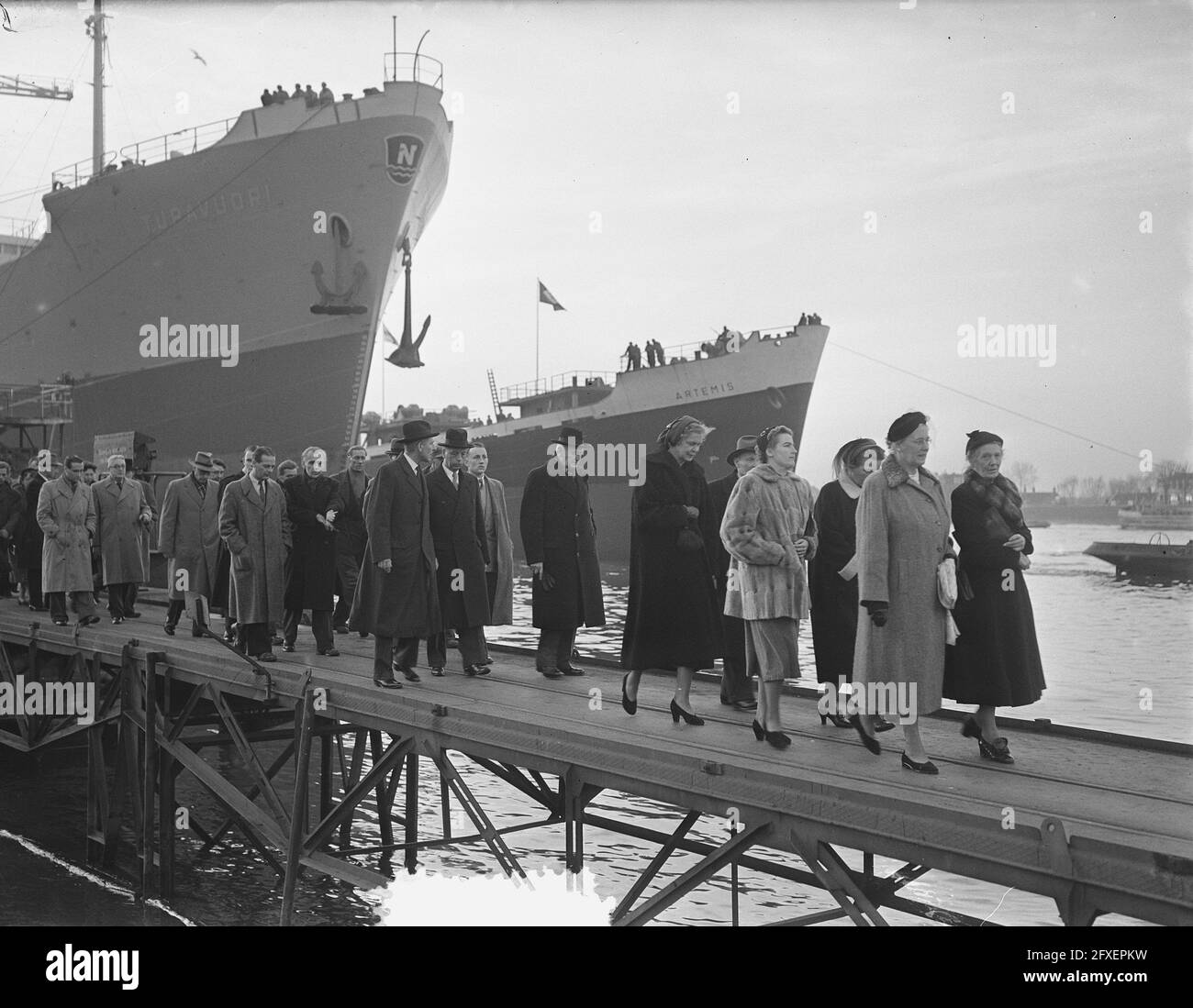Launching cargo ship artemis hi-res stock photography and images - Alamy
