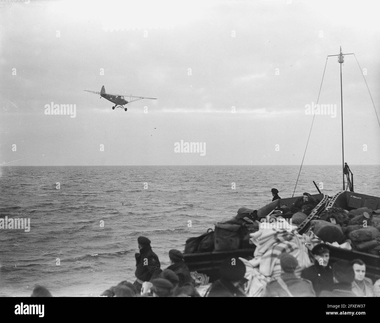1953 aircraft hi-res stock photography and images - Alamy