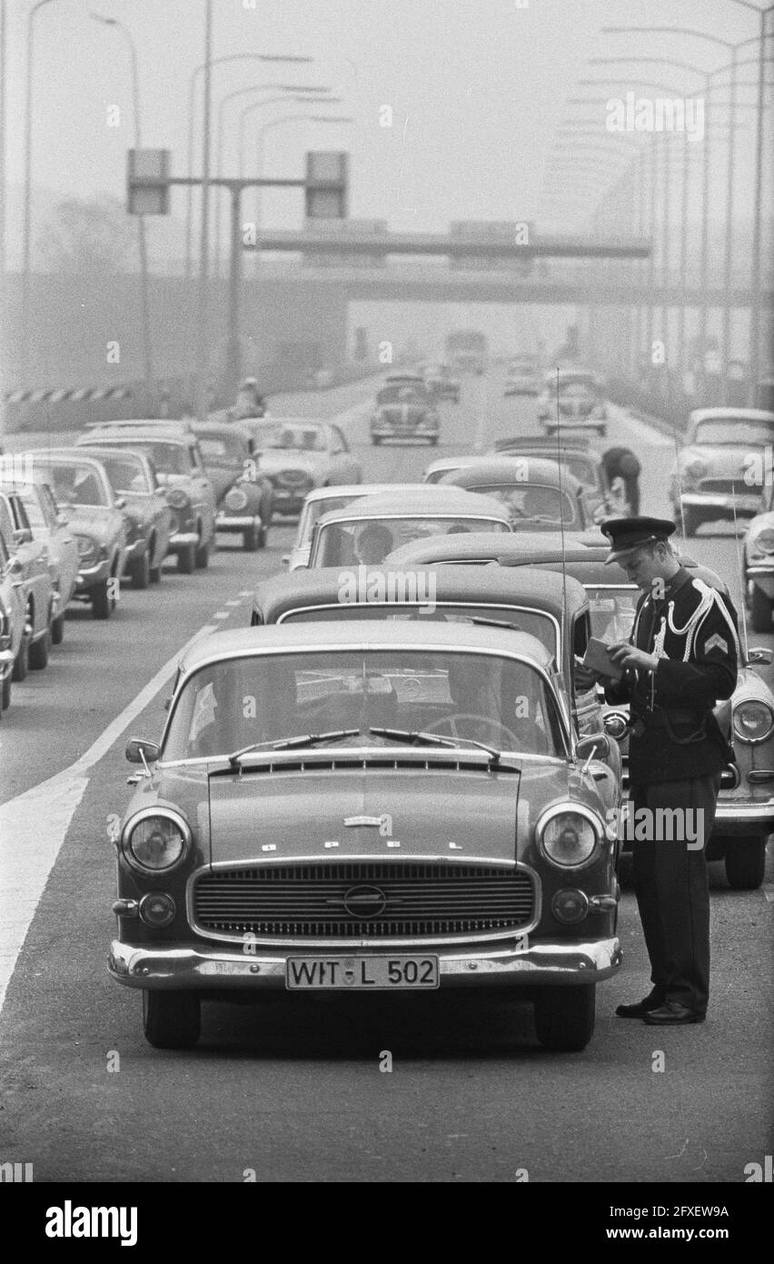 Tourist invasion at Bergh border crossing on Good Friday, 27 March 1964 ...