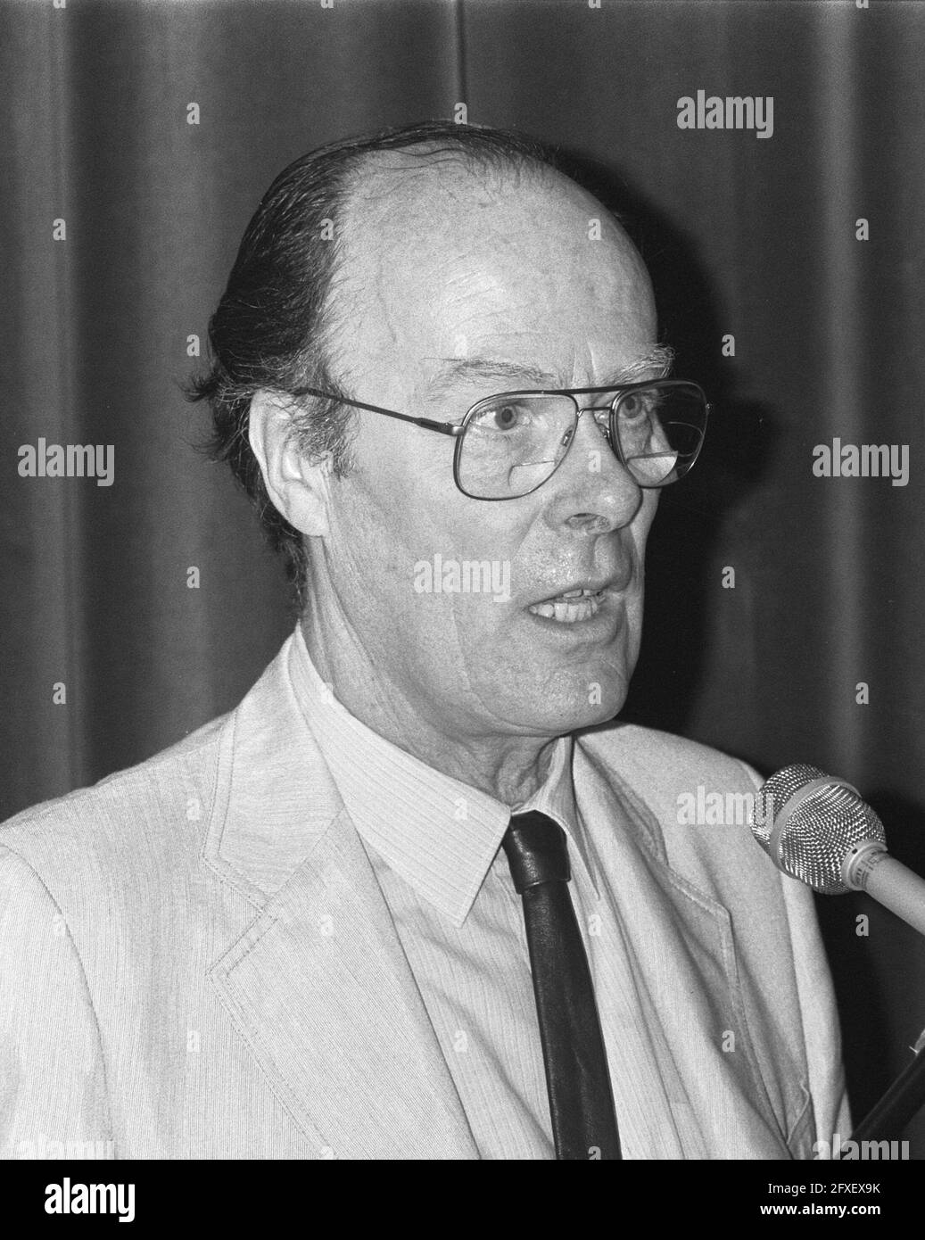 Ton lutz hi-res stock photography and images - Alamy