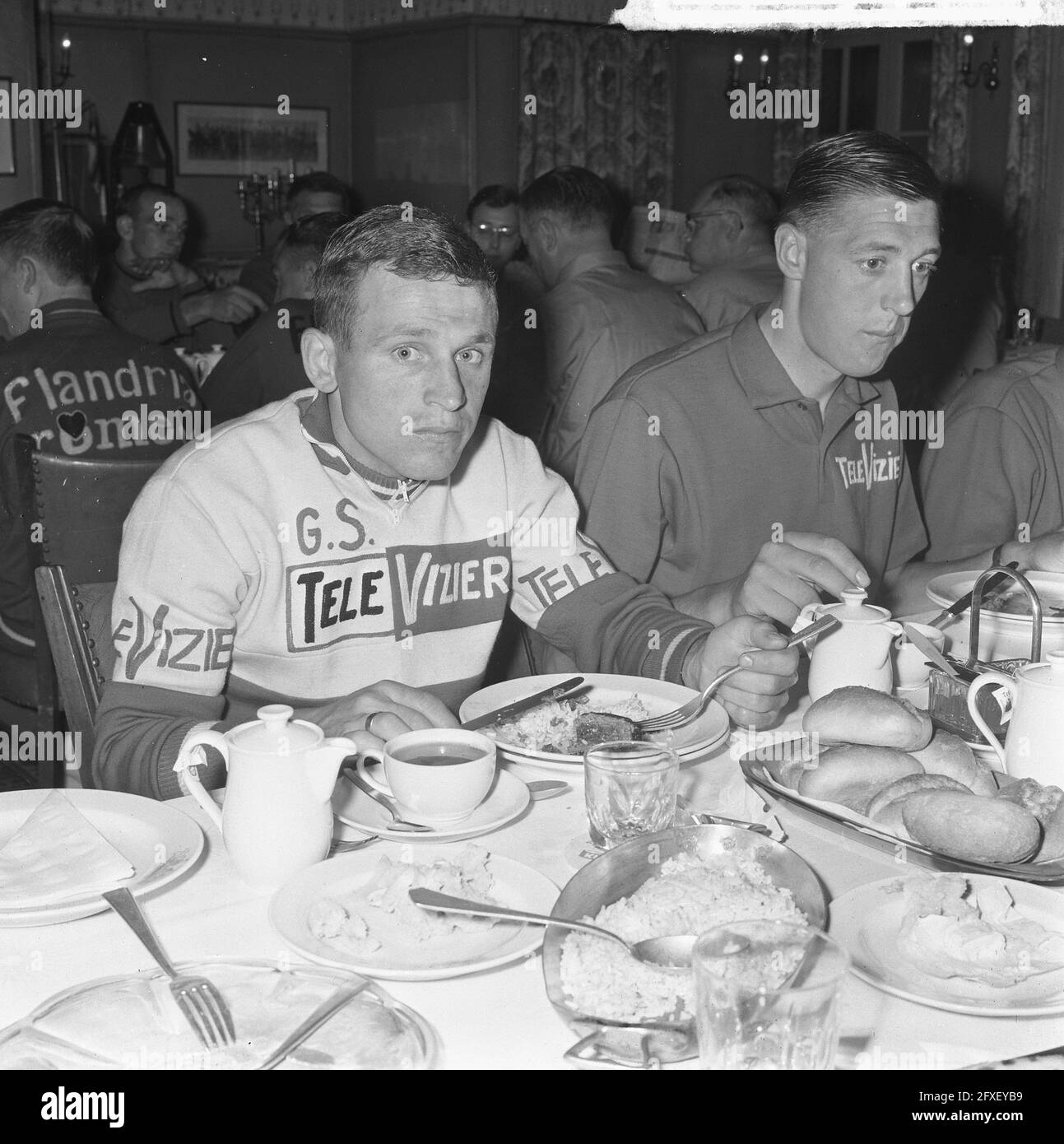 1965 tour de france hi-res stock photography and images - Alamy