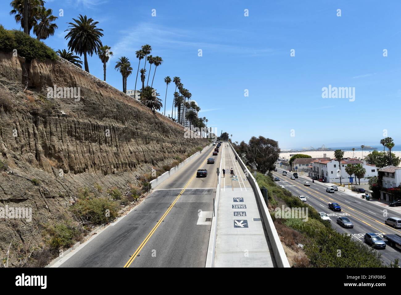 SANTA MONICA, CALIFORNIA - 25 MAY 2021: California Incline, a vital ...