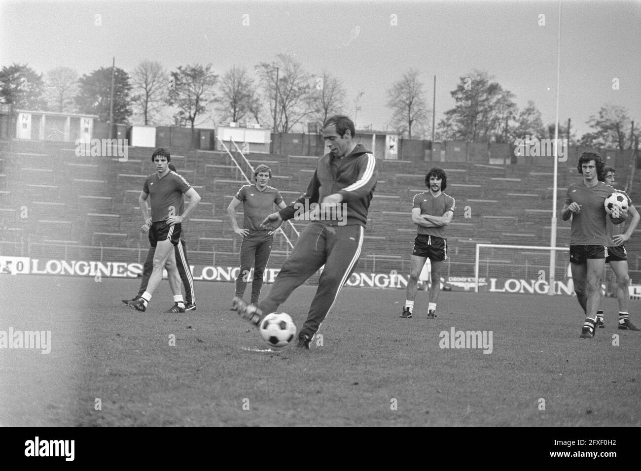 Raoul lambert hi-res stock photography and images - Alamy