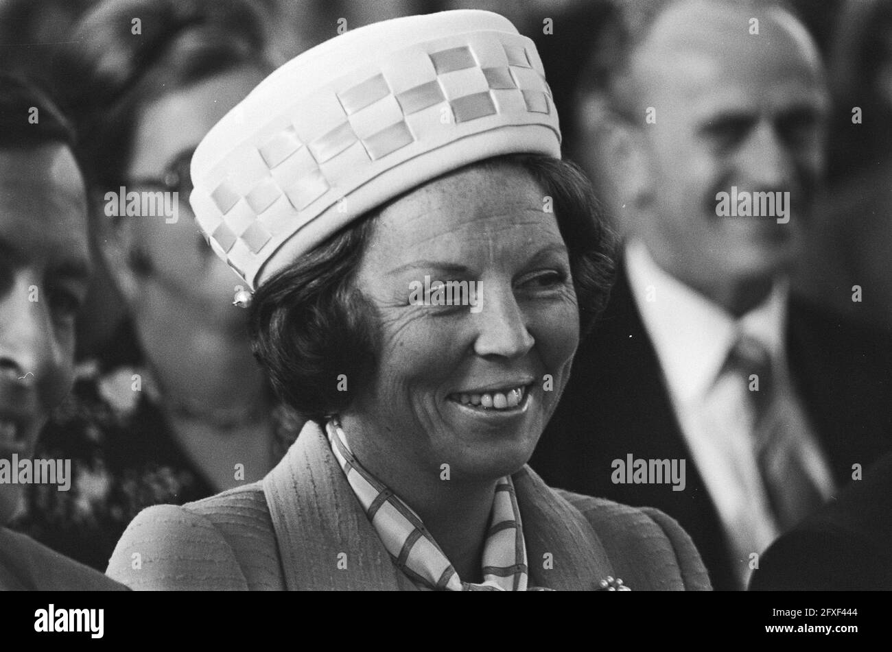 Queen Beatrix, September 20, 1980, anniversaries, queens, portraits ...