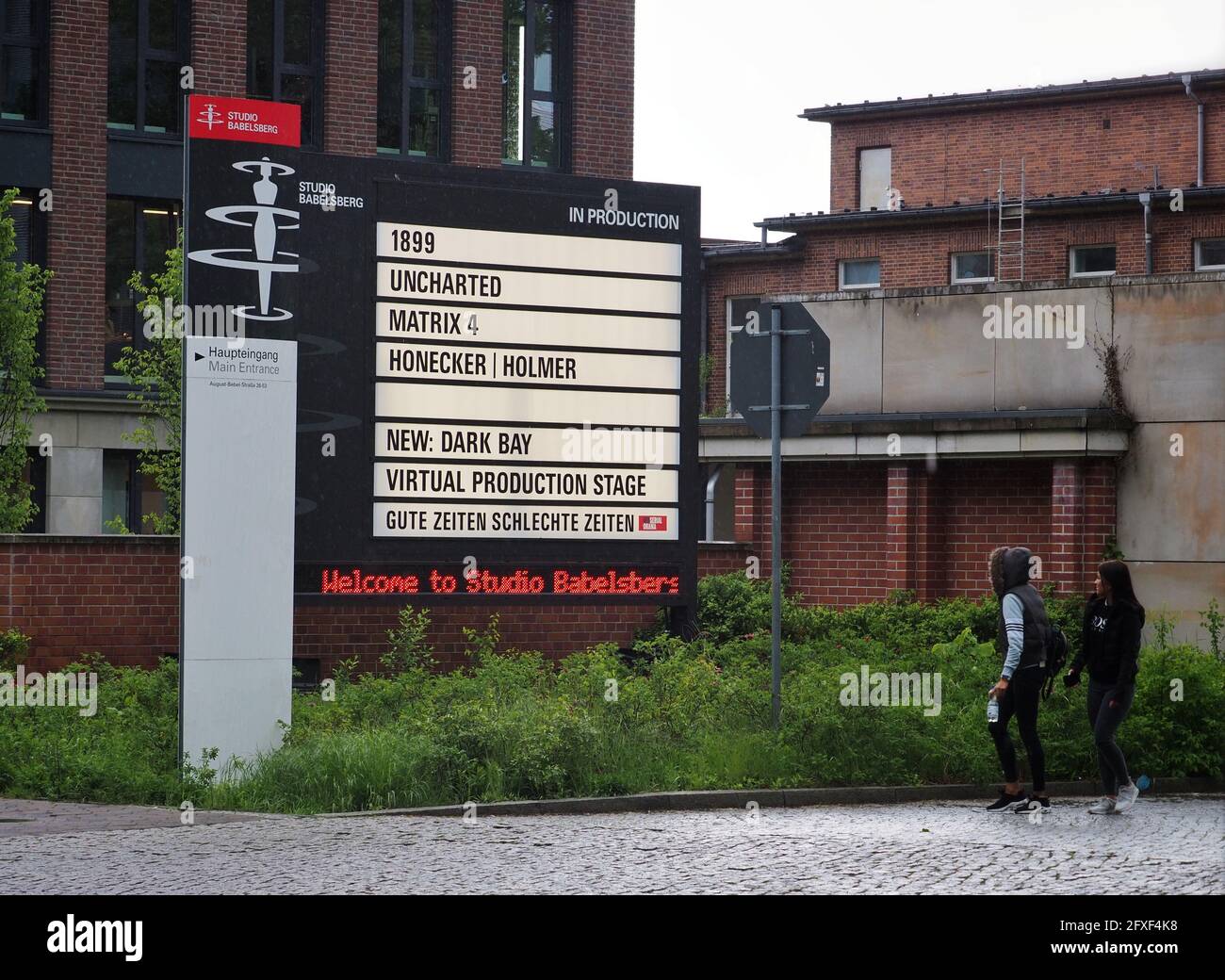 Uncharted 4 hi-res stock photography and images - Alamy