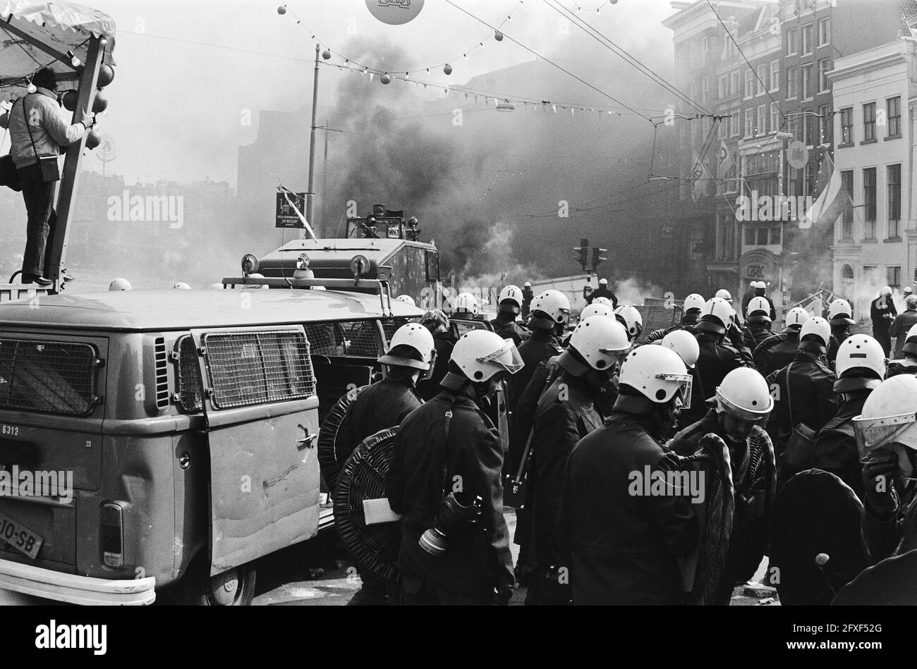 Coronation changein smoke bomb exploded hi-res stock photography and ...