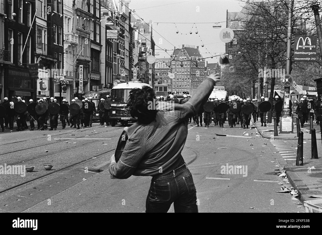 Rokin opposite mobile unit hi-res stock photography and images - Alamy