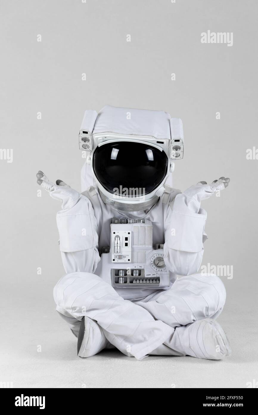 Human wondering hi-res stock photography and images - Alamy