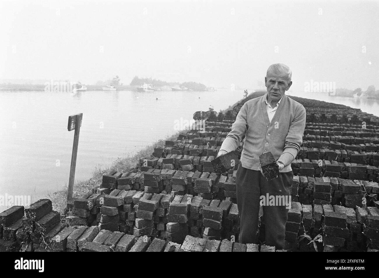 Peat cutter hi-res stock photography and images - Alamy