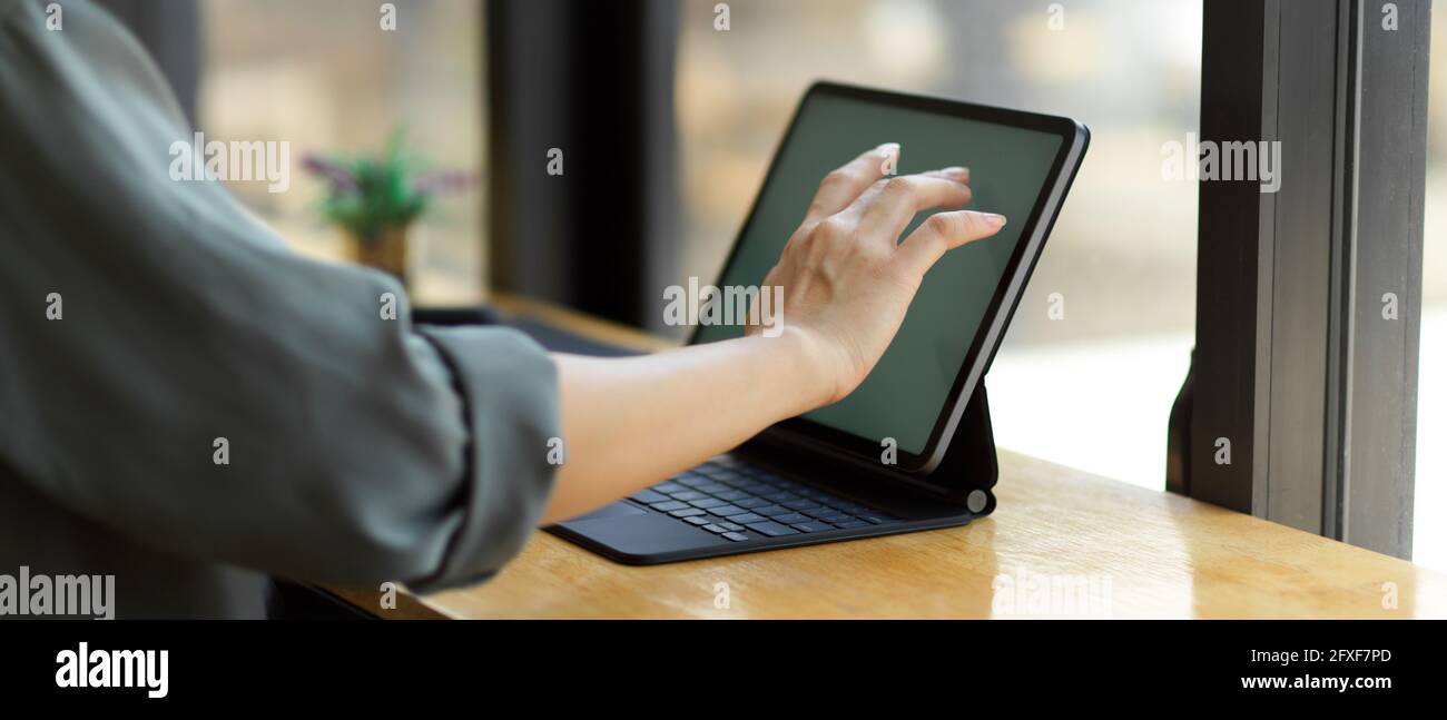 Closeup hand touching tablet screen hi-res stock photography and images ...