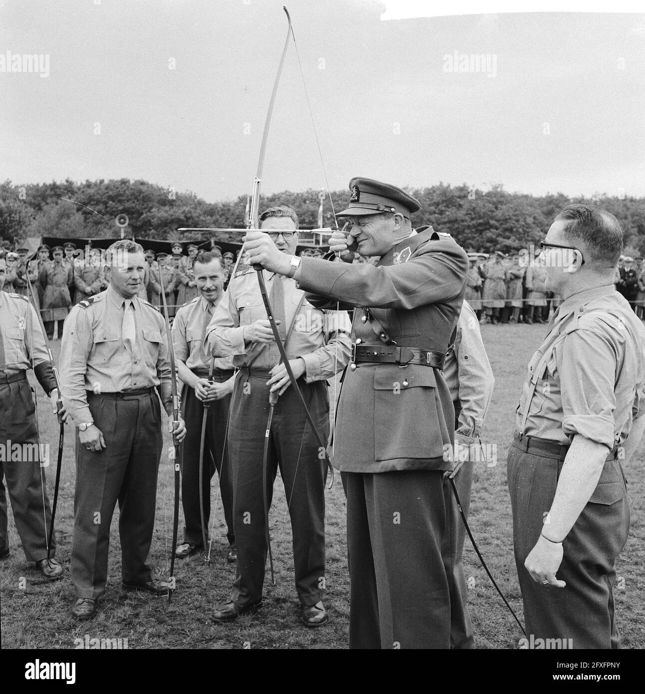 Silver rifle hi-res stock photography and images - Alamy