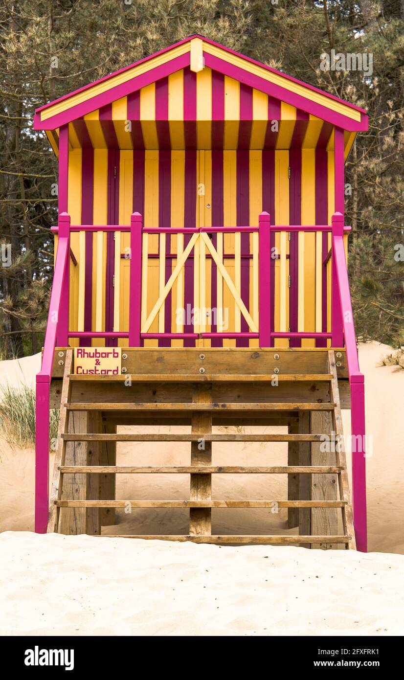 Colourful dunes hi-res stock photography and images - Alamy