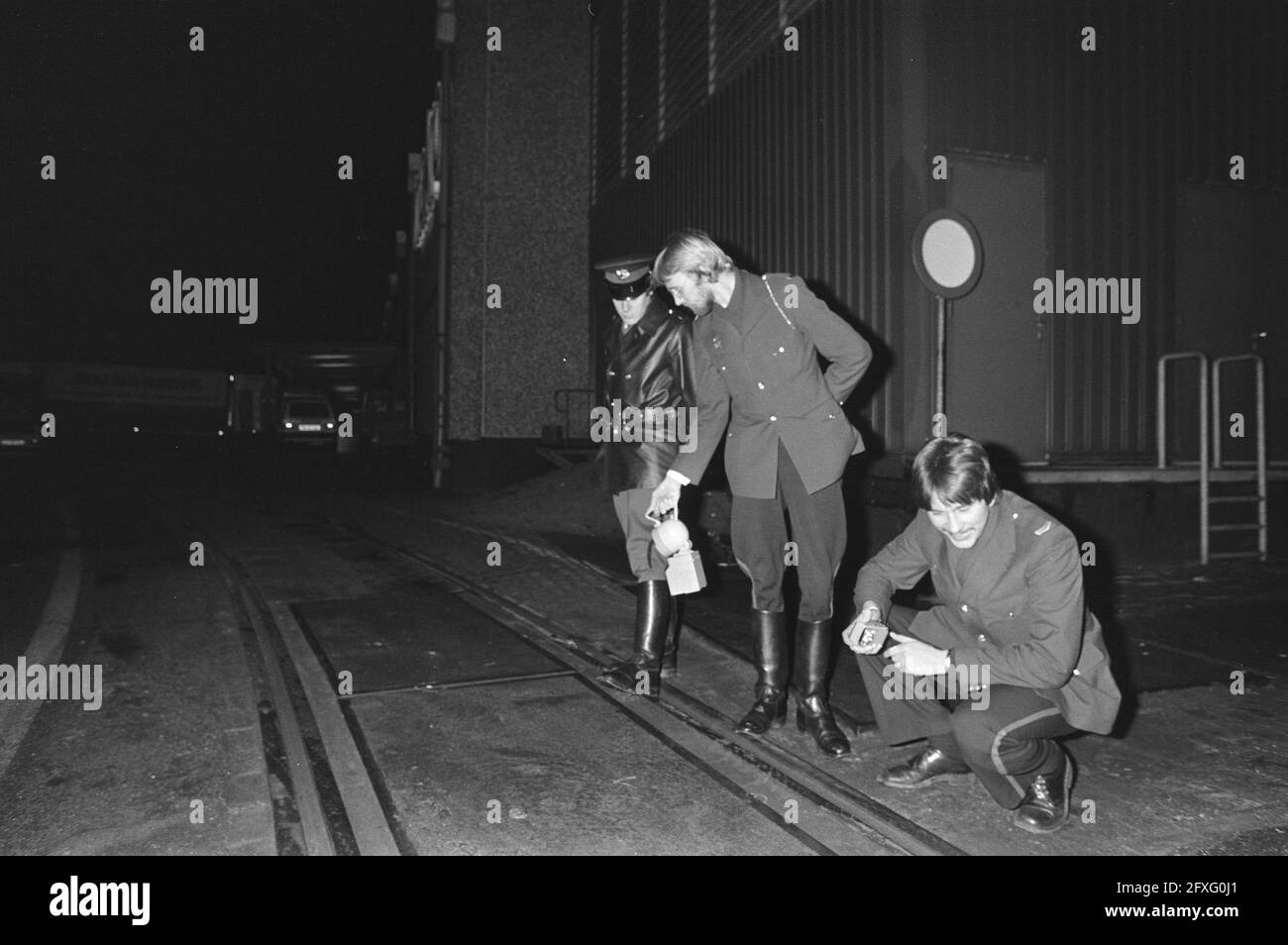 Self service wholesaler makro Black and White Stock Photos & Images - Alamy