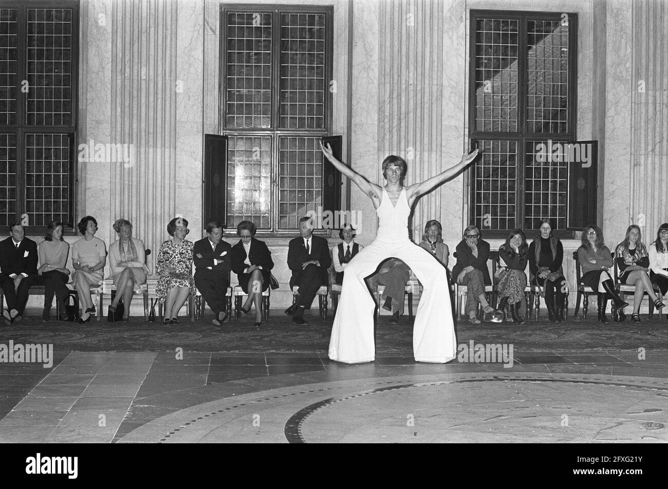 Performance of a dancer. Among the audience Princess Beatrix and Prince ...