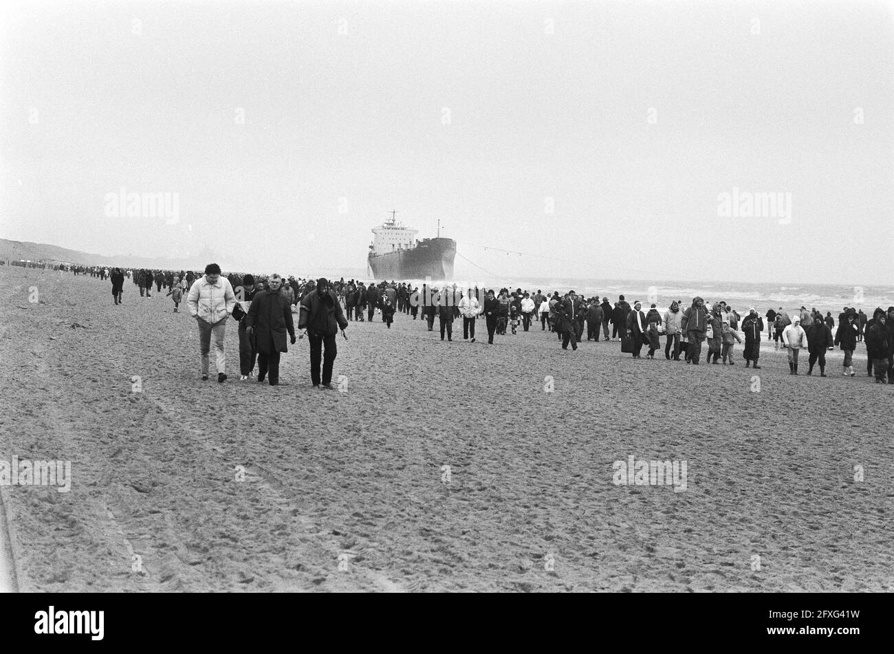 Much view of stranded ship Rio Grande, January 19, 1986, coasts, public ...