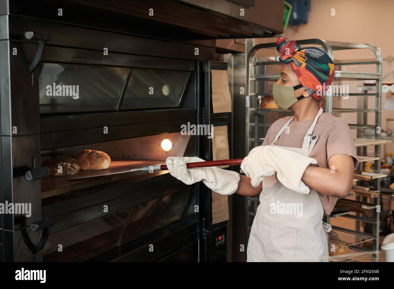 Food manufacturing mask hi-res stock photography and images - Alamy