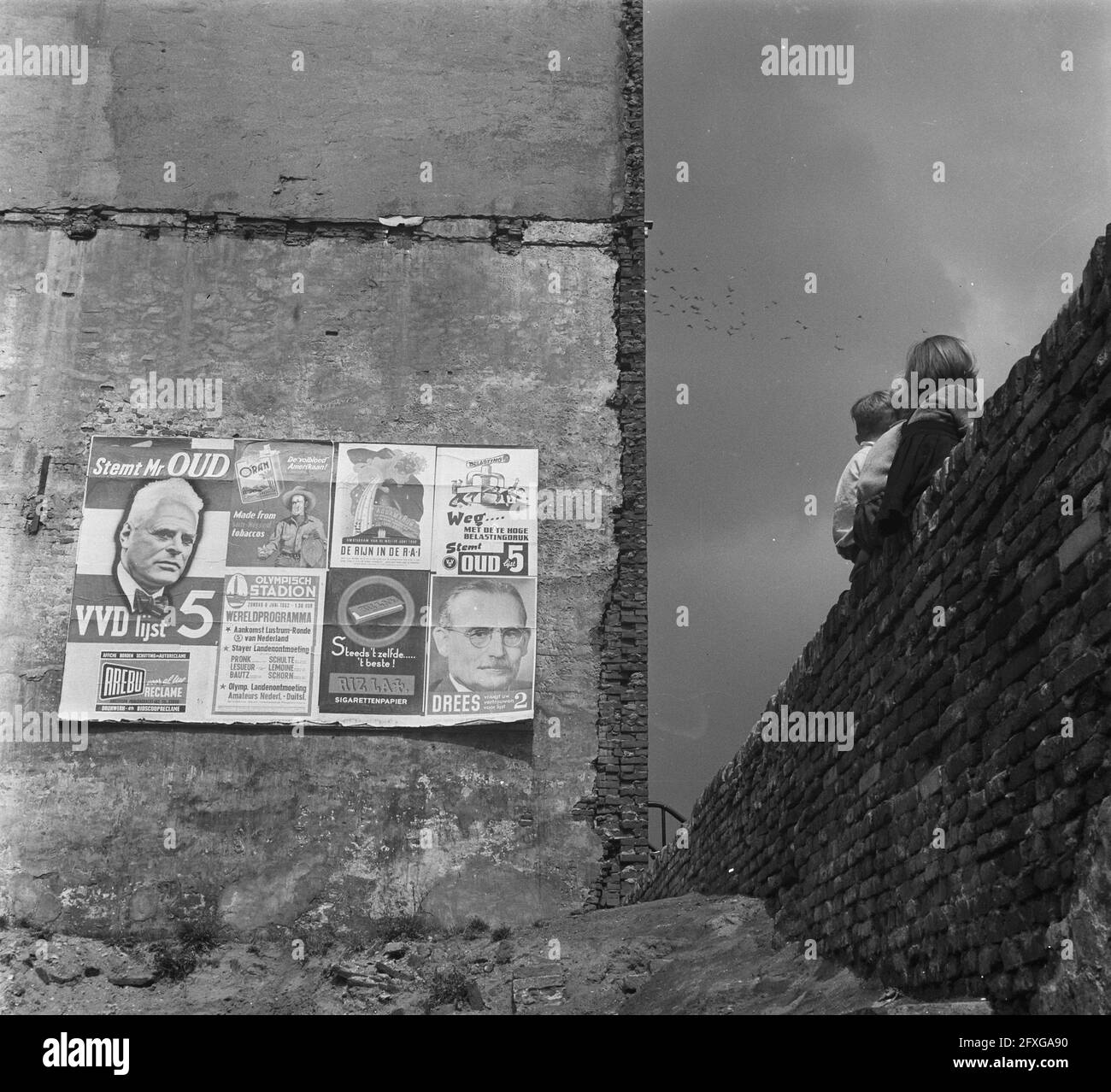 Election signs in Amsterdam, June 17, 1952, children, politics, street ...
