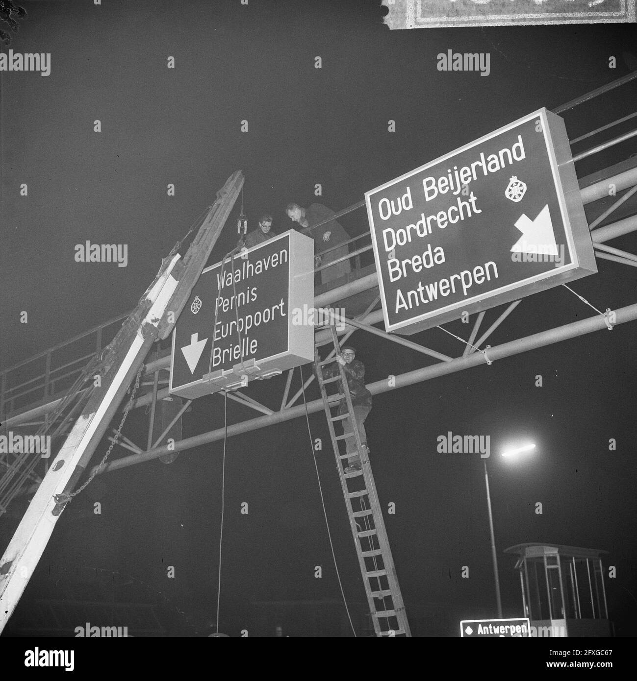 Illuminated directional signs at Maas Tunnel at south exit, 17 March ...
