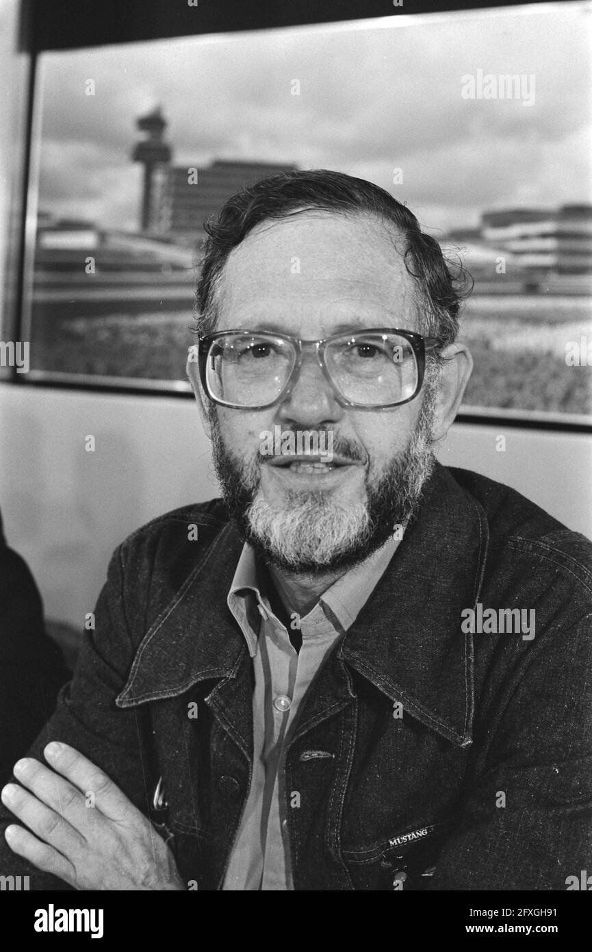 Mount everest expedition expedition leader xander verrijn stuart hi-res ...