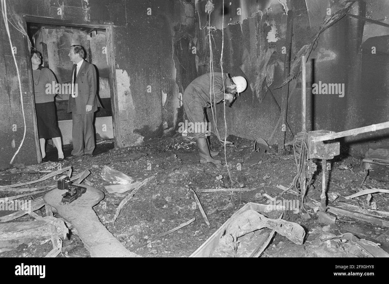 Destroyer rooms central hospital hi-res stock photography and images ...