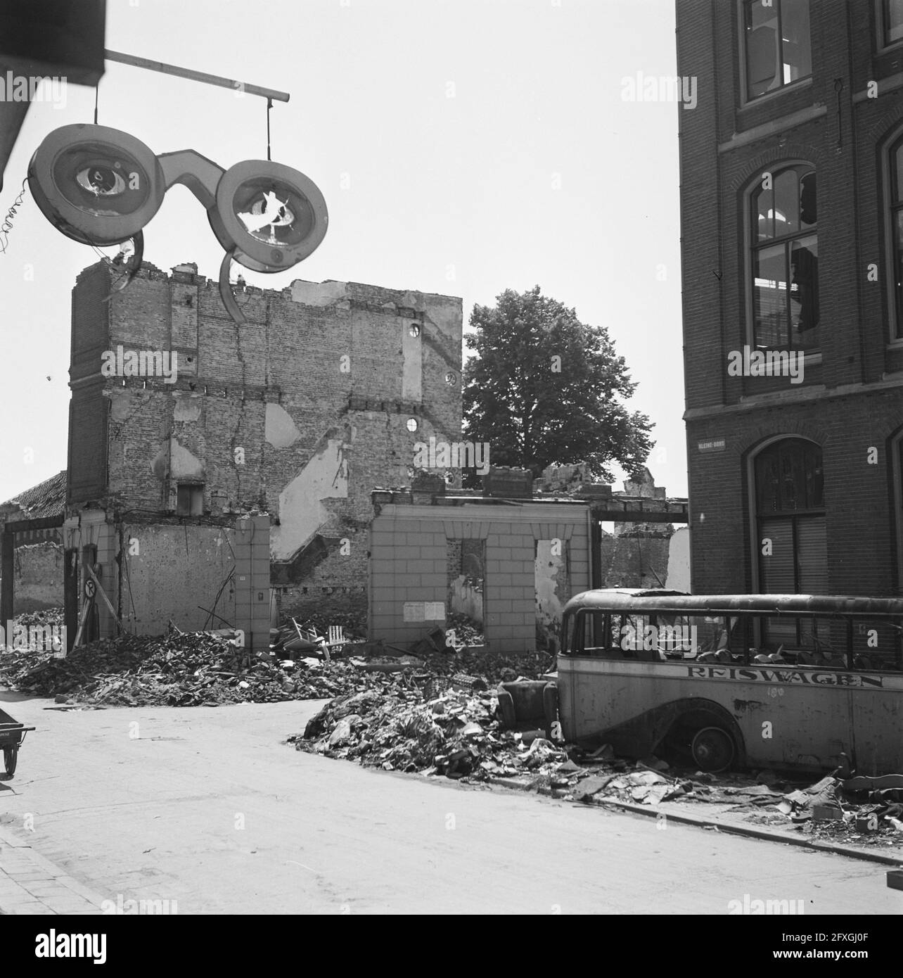 [Destroyed buildings. in foreground left a bus], June 1945, buildings ...