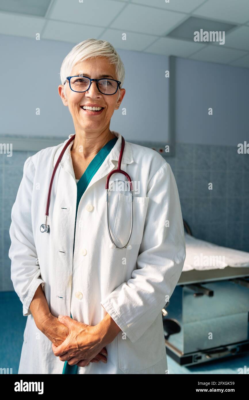 Healthcare and medicine hi-res stock photography and images - Alamy