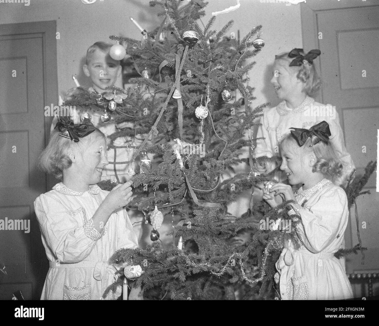 Quad Kiffers; Rini, Dicky, Elly and Han at Christmas tree, December 20 ...