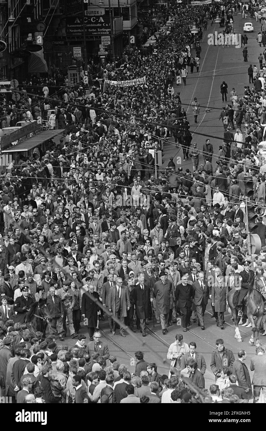 Long procession passes hi-res stock photography and images - Alamy