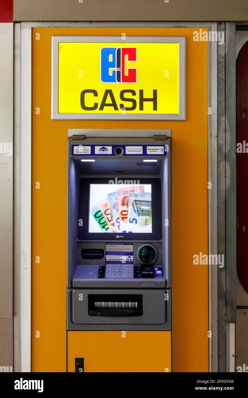 Empty atm machine screen hi-res stock photography and images - Alamy